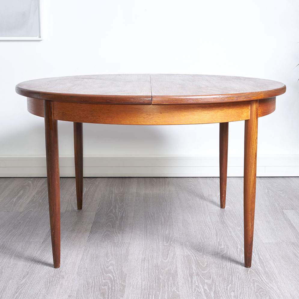 Table à manger ronde extensible 1960 style scandinave *VENDUE* - room 30