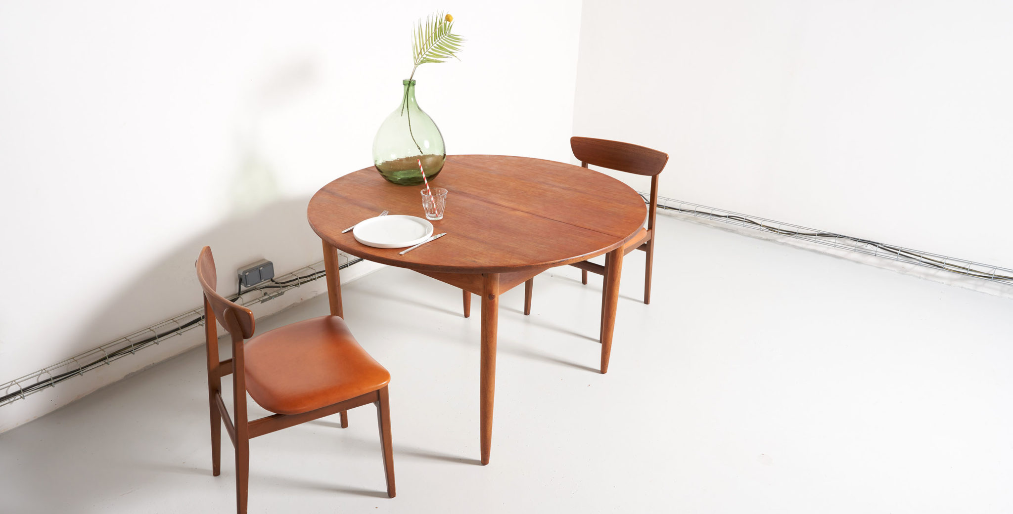 Table à manger ronde vintage - extensible ⚡︎ Vendue - room 30